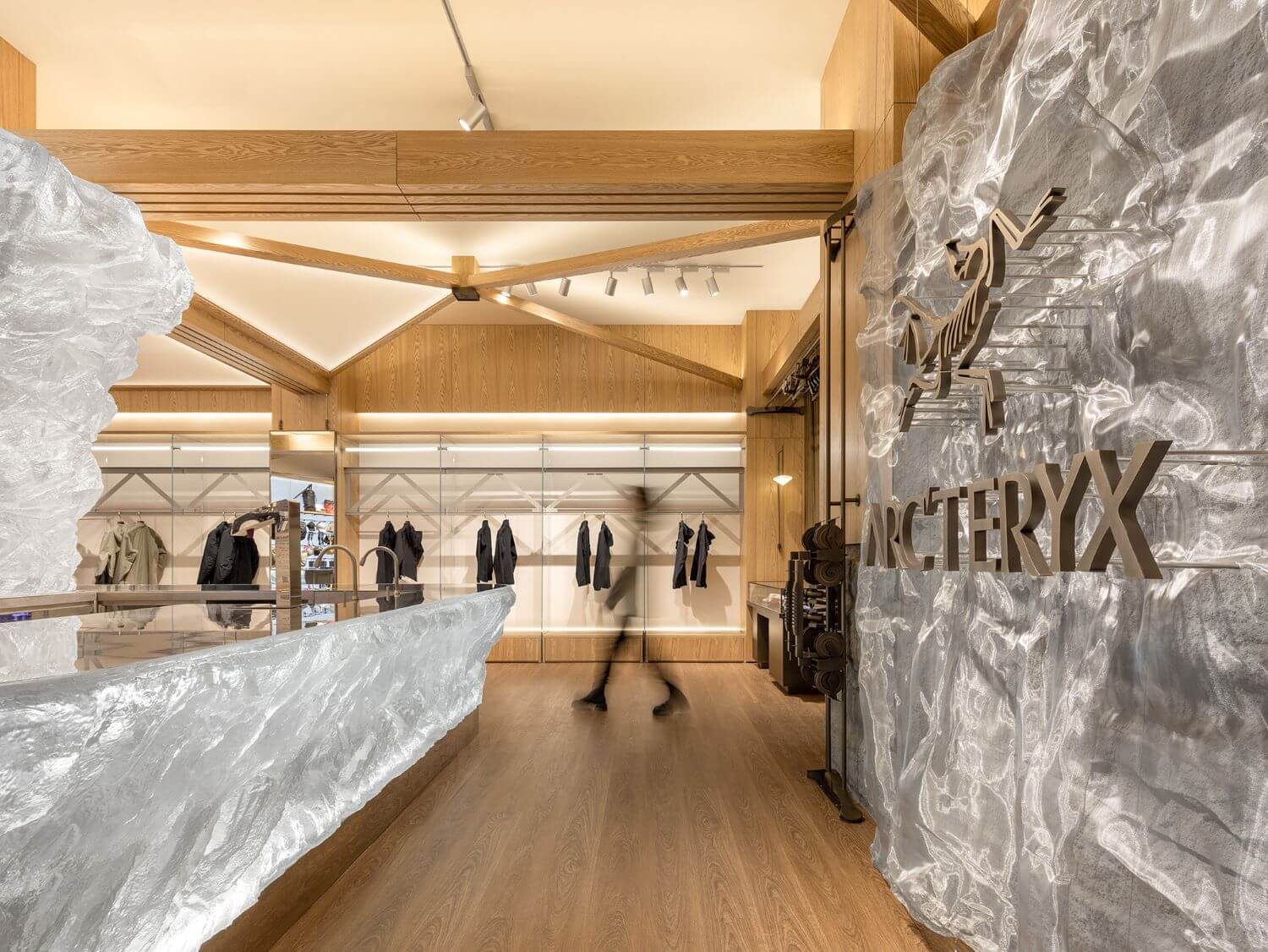 L'EXPÉRIENCE RETAIL ENTRE DEUX PISTES DE SKI - PROMOSTYL